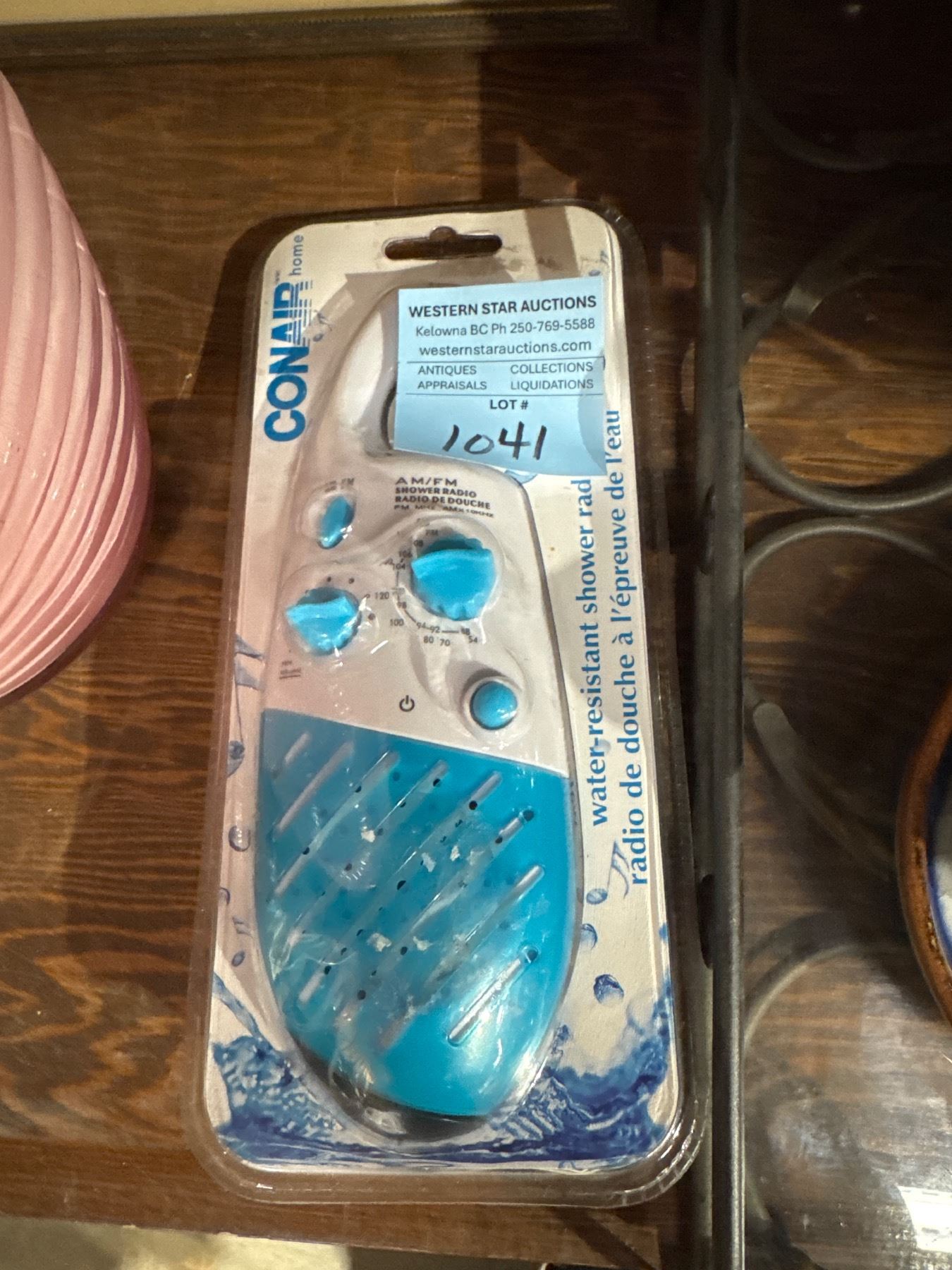 Conair home water resistant shower radio