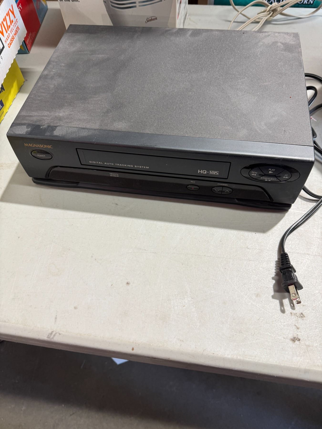 Magnasonic , VHS player