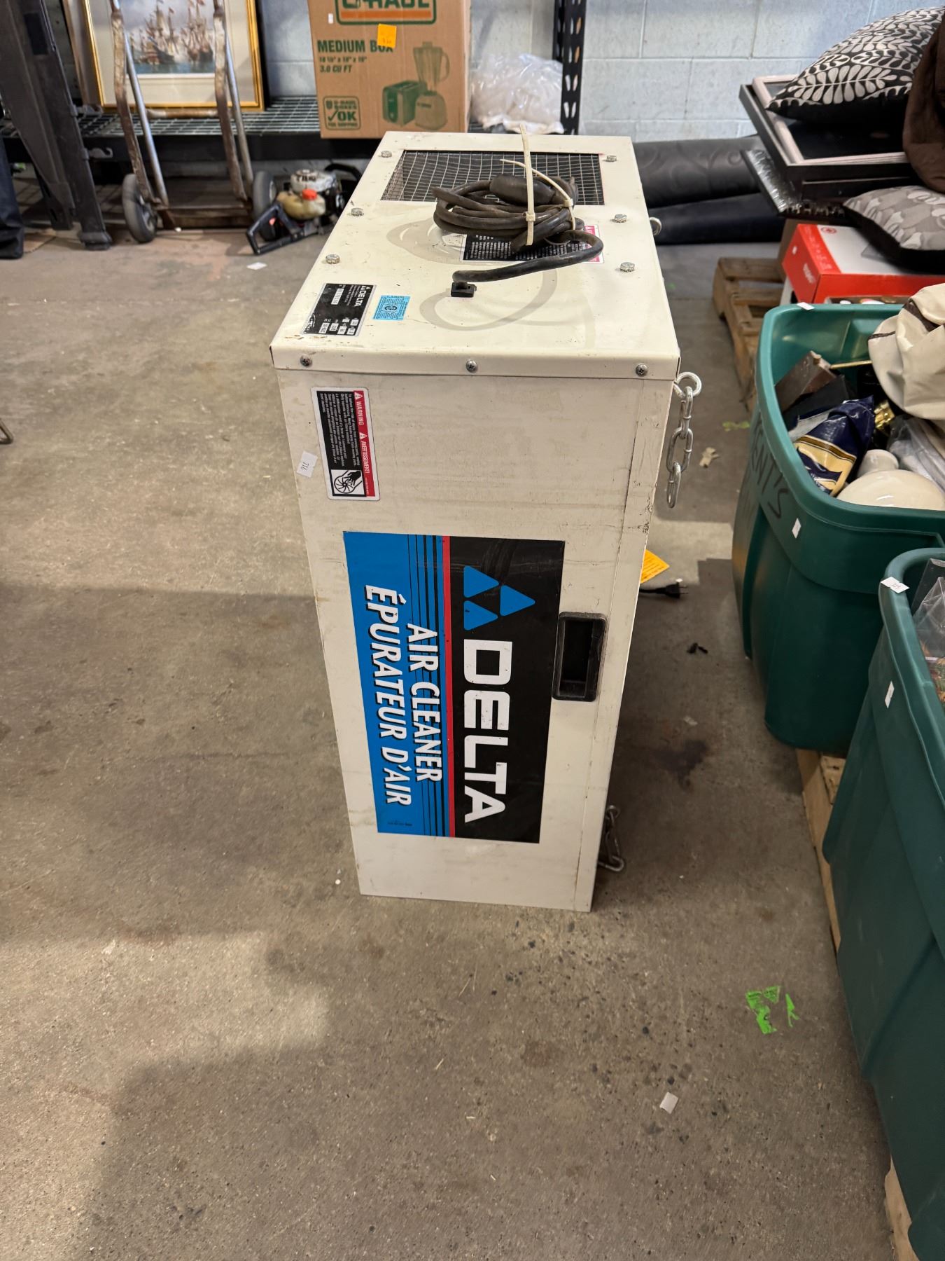 Delta air cleaner