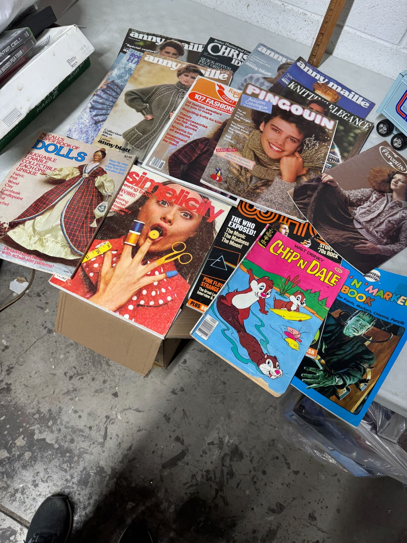 Vintage magazines, etc.