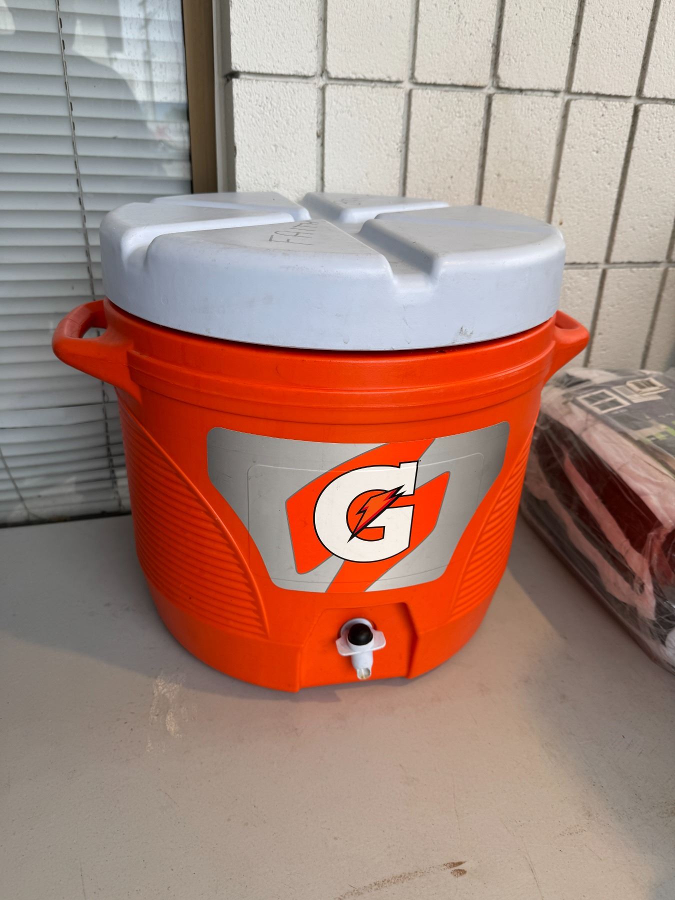 Gatorade, beverage cooler