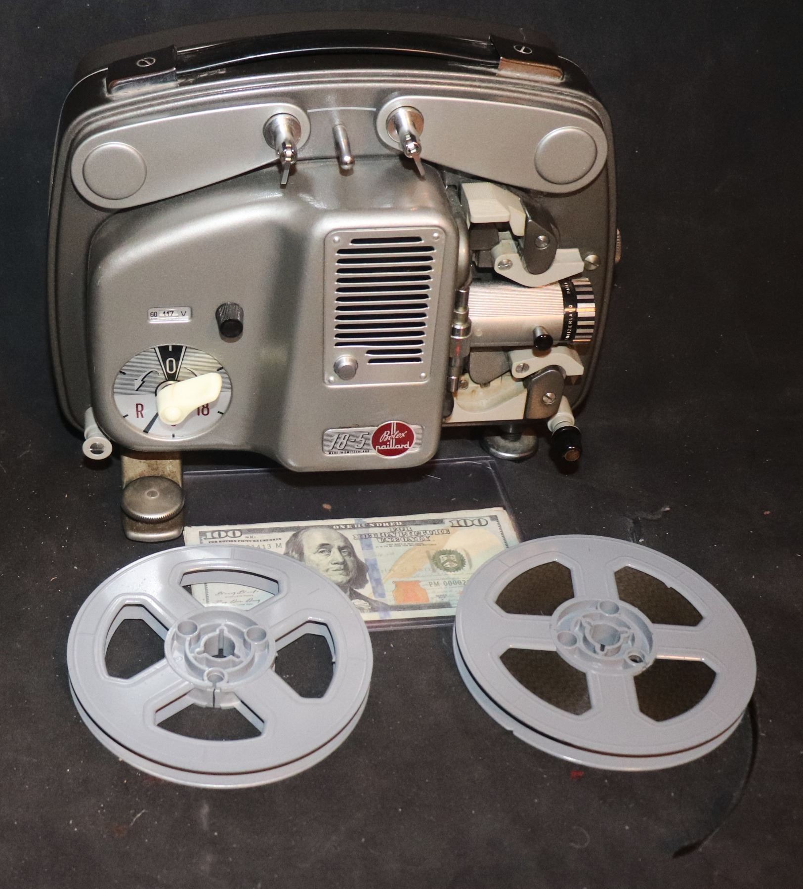 8MM [1999] MOVIE PROJECTOR WITH REELS