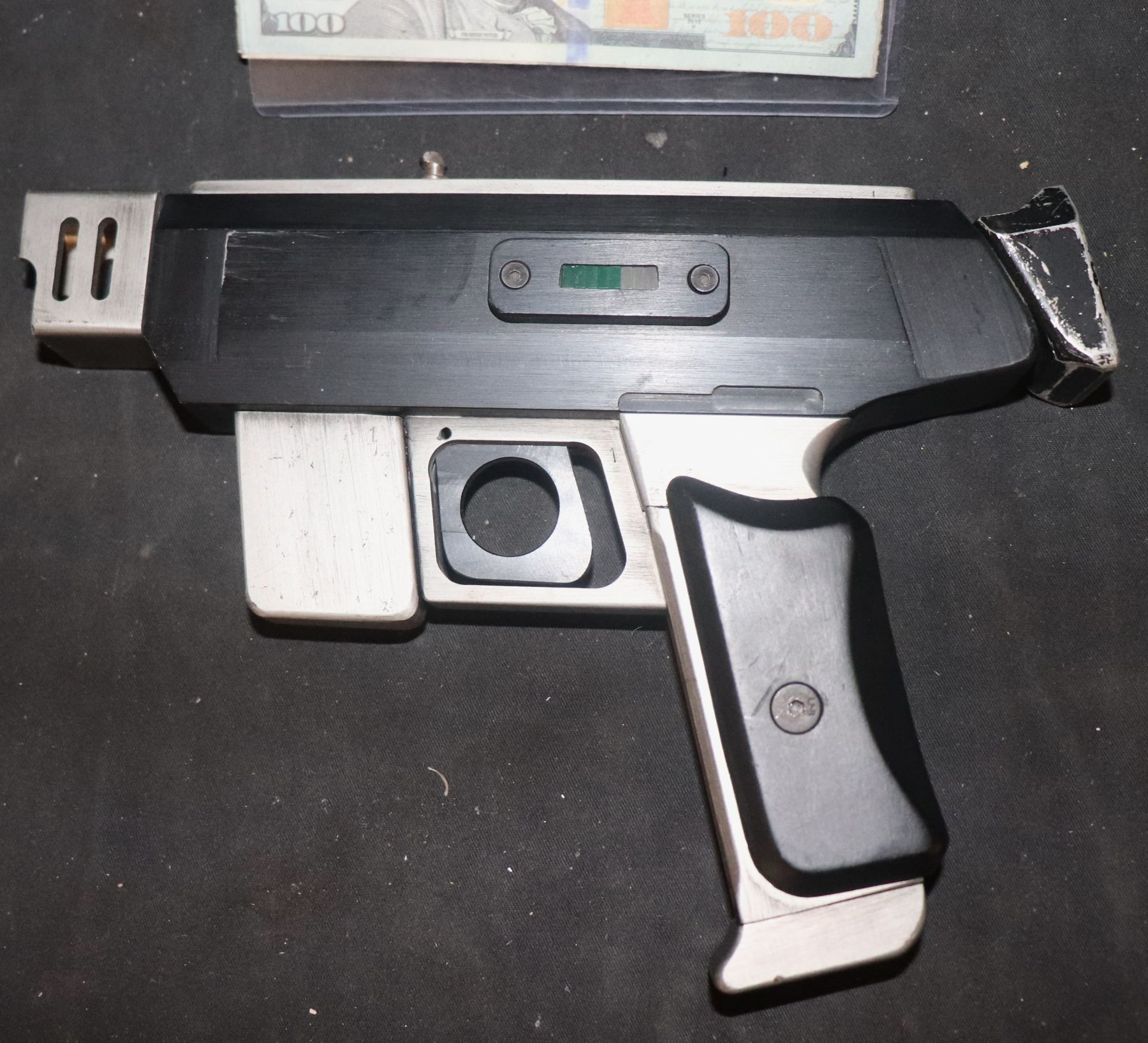 LOST IN SPACE 1998 DR SMITH HERO WORKING METAL RAY GUN THAT LIGHTS UP ...