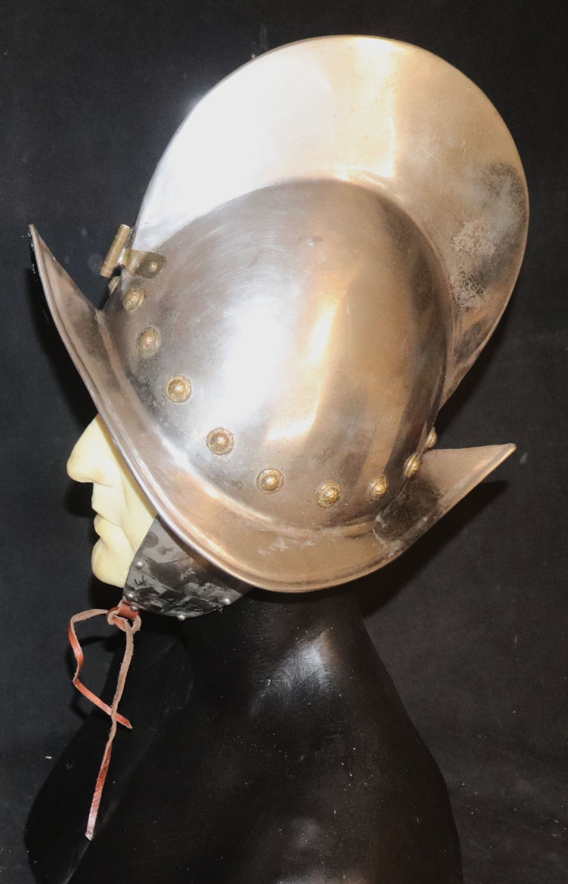 CORTEZ CONQUISTADOR HELMET METAL HERO SCREEN USED