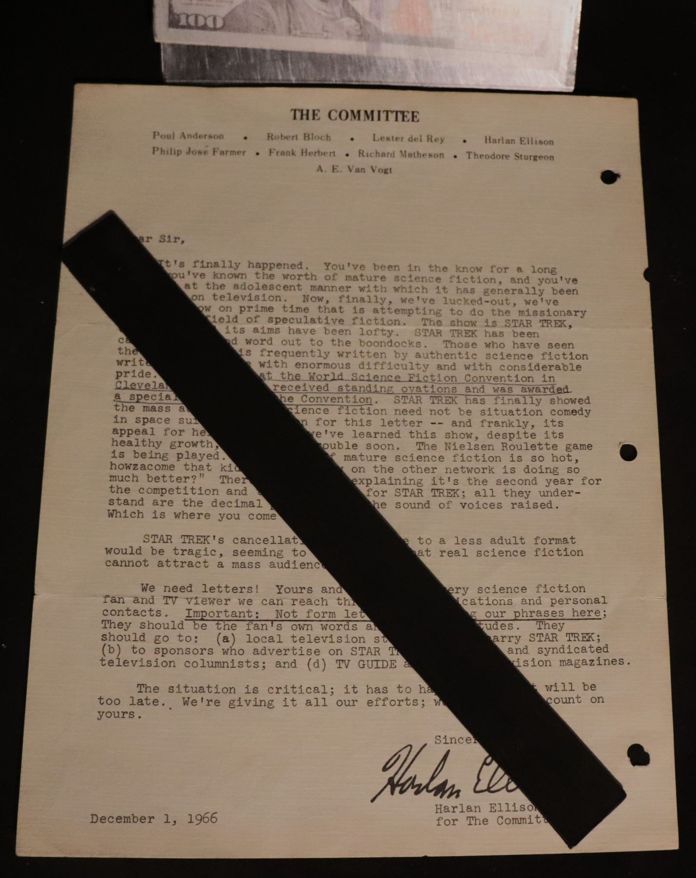 STAR TREK ORIGINAL INTERNAL MEMO ABOUT NEW SHOW RATINGS DATED DECEMBER ...