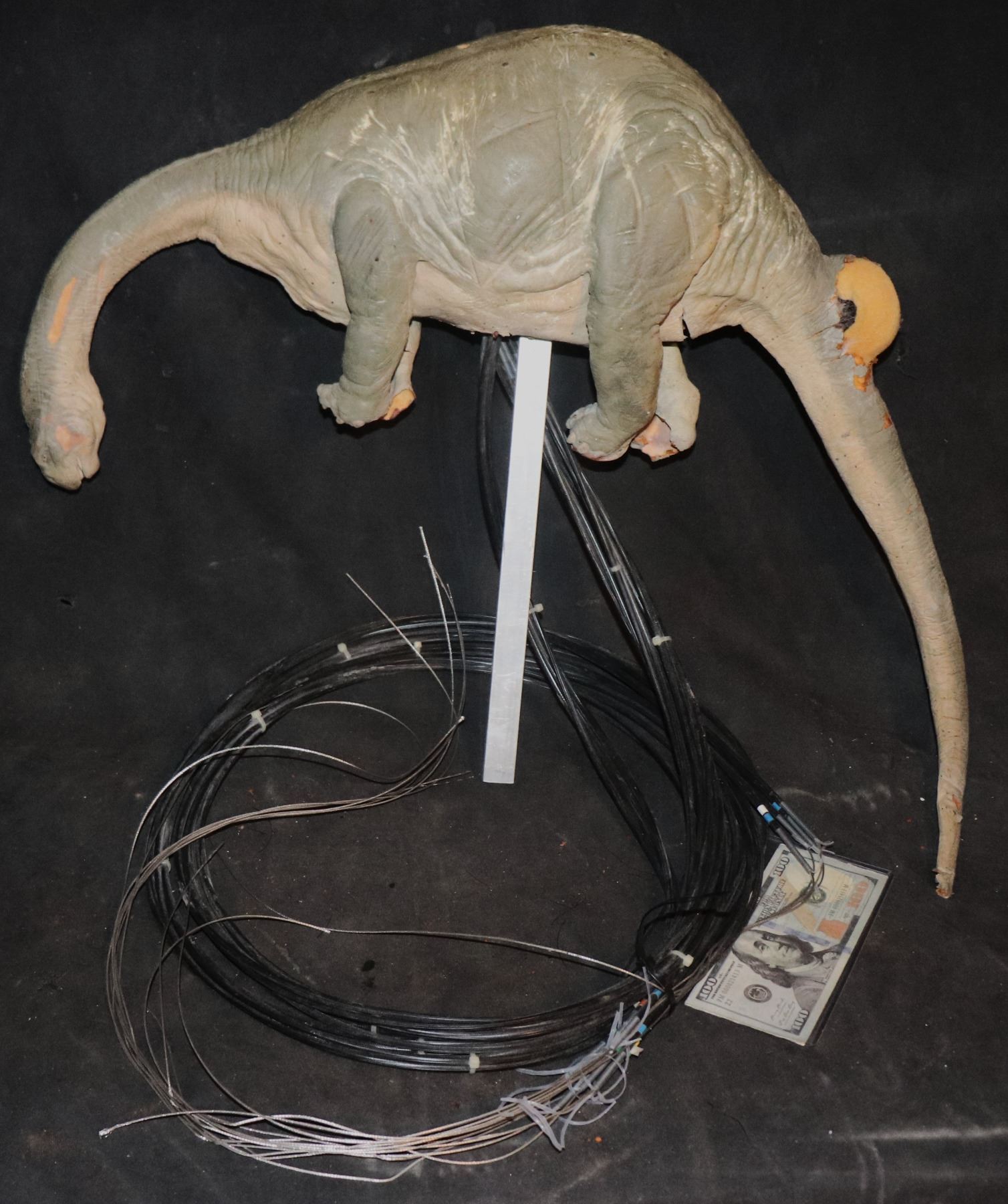 LAND OF THE LOST 1991 BRONTOSAURUS ANIMATRONIC PUPPET B