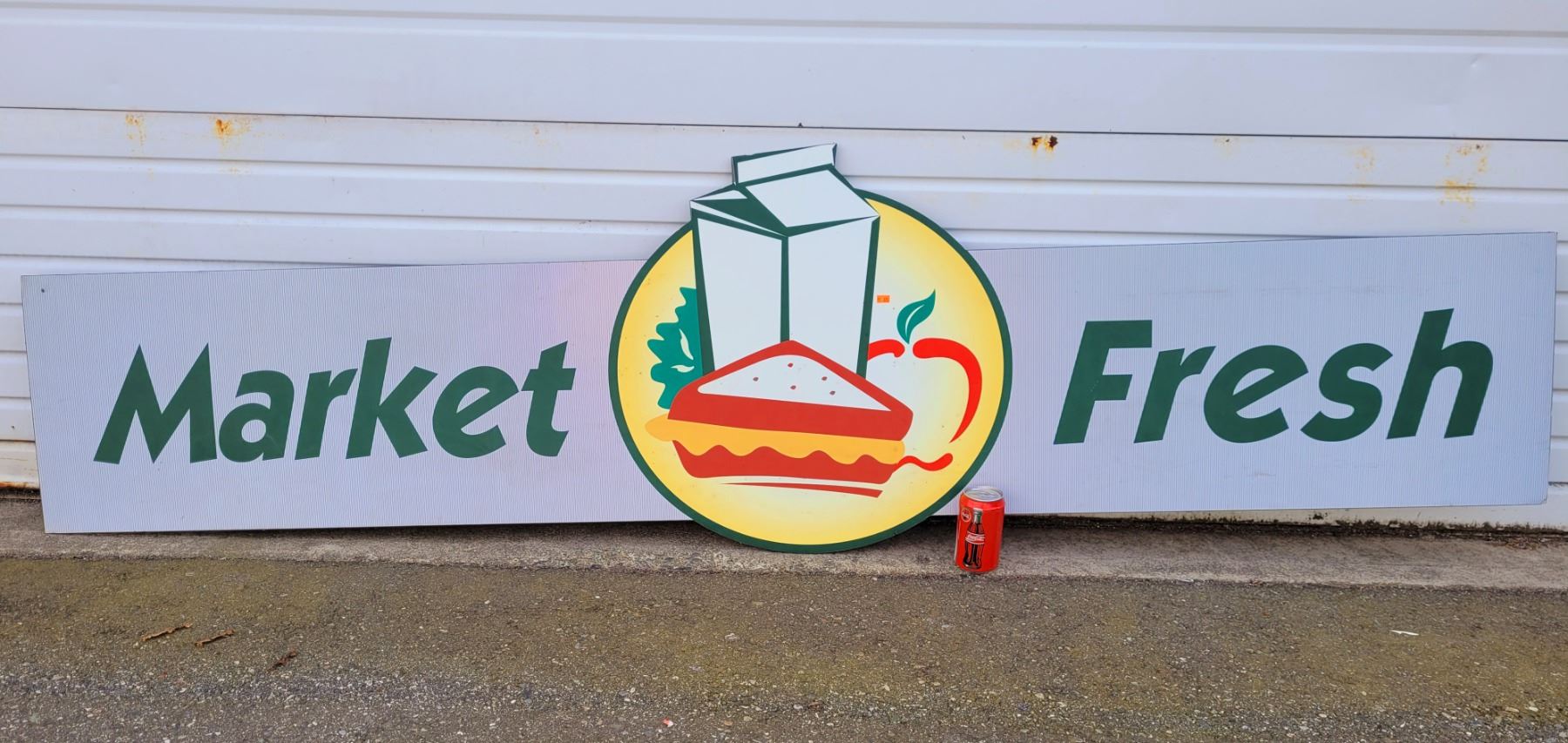 Large Market Fresh Sign