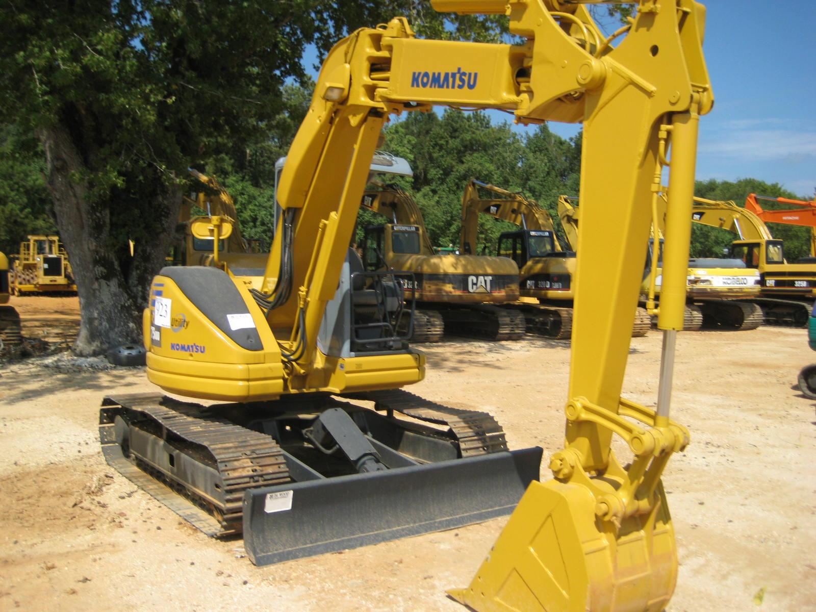 KOMATSU PC75UU HYDRAULIC EXCAVATOR - J.M. Wood Auction Company, Inc.