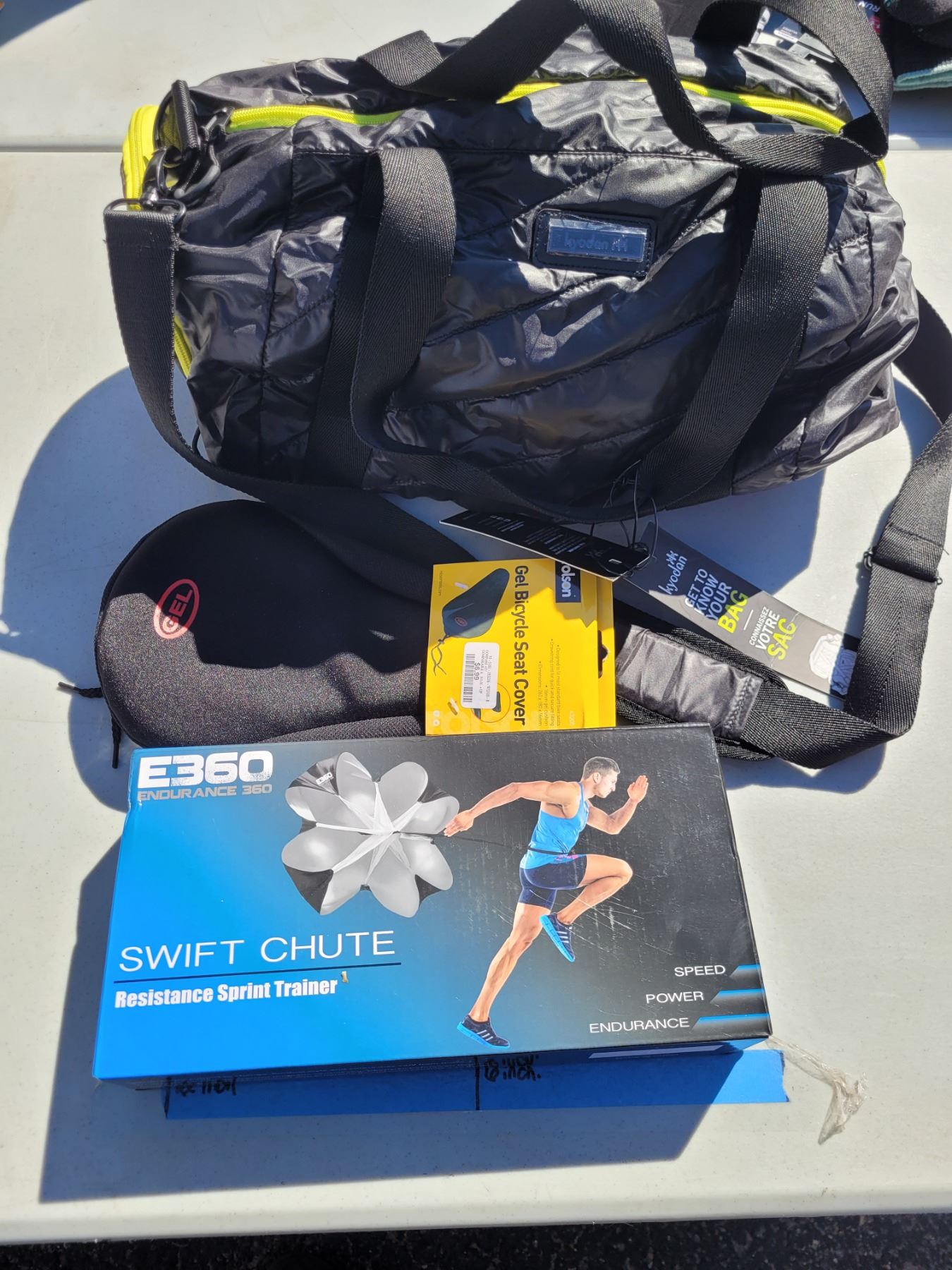 Sports Lot - E360 Swift Chute, Bell Gel Seat, Kyodan Puffy Gym Bag