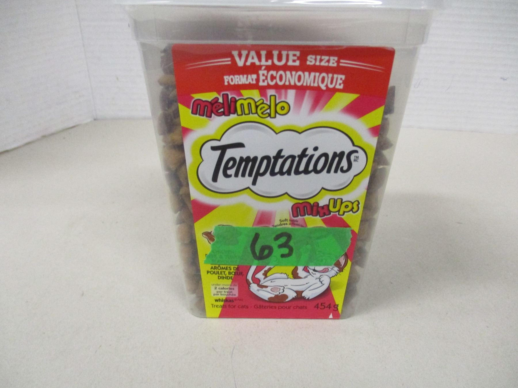 TEMPTATIONS MIX UP MEDLEY CAT TREATS (454G) - CONTAINER