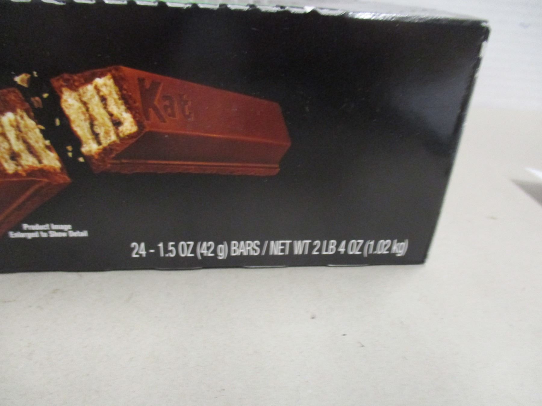 FREIGHT DAMAGE (AS IS): KIT KAT DARK CHOCOLATE BARS (24 X 42G) - BOX