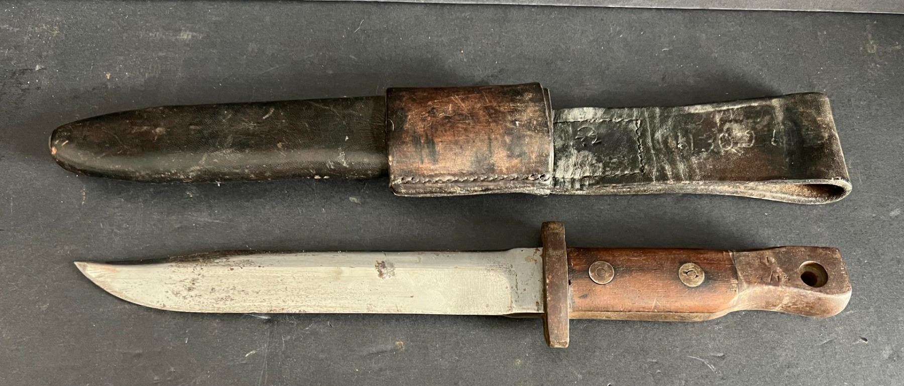 Militaria Bayonet; WW1 1907 Ross Pattern Bayonet-Knife w/scabbard, 12 ...