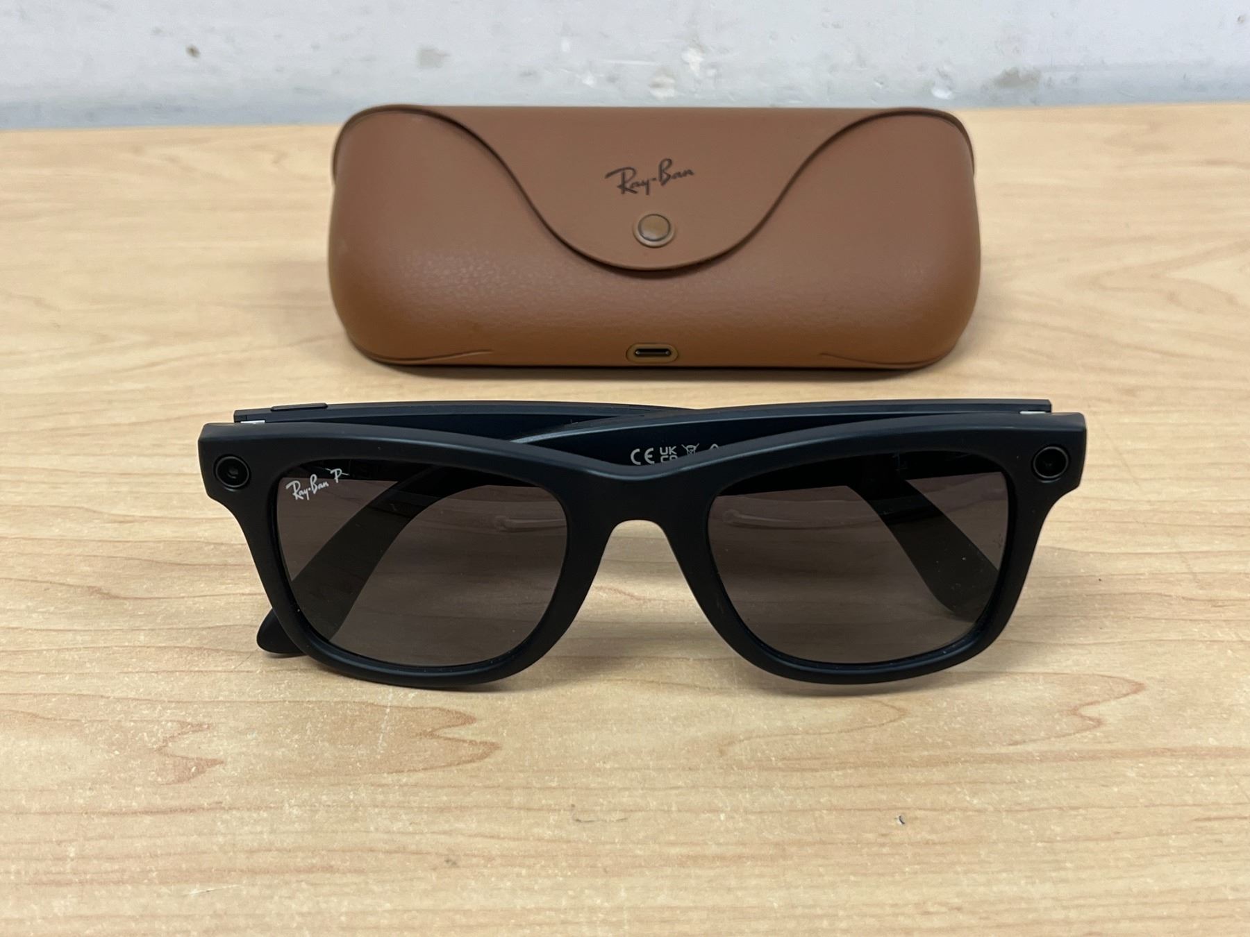 Ray-Ban Meta Wayfarer Sunglasses & case - no charger - see all photos ...