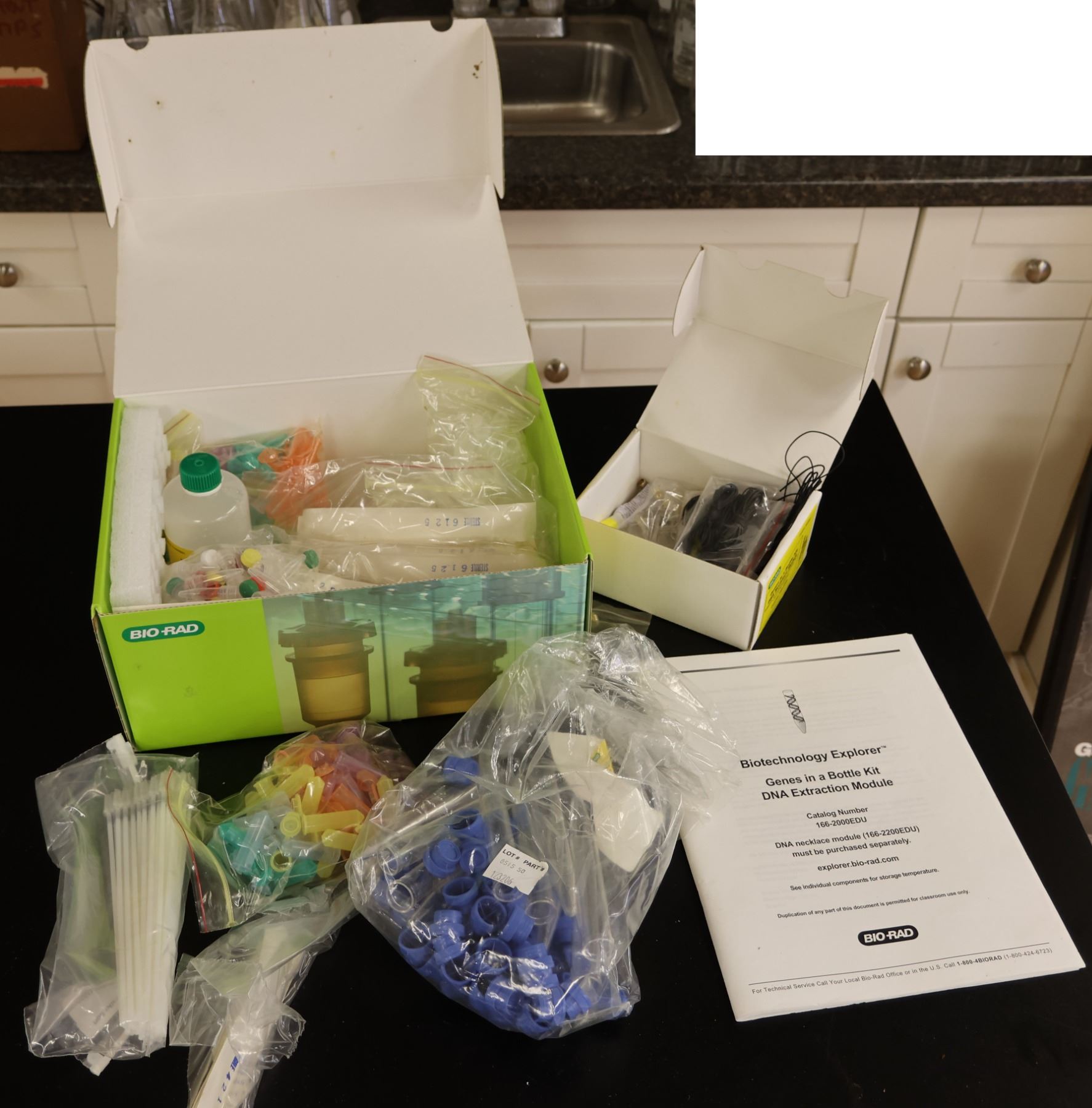 Bio-Rad 166-2000 DNA Extraction Module of Genes in a Bottle Kit w ...