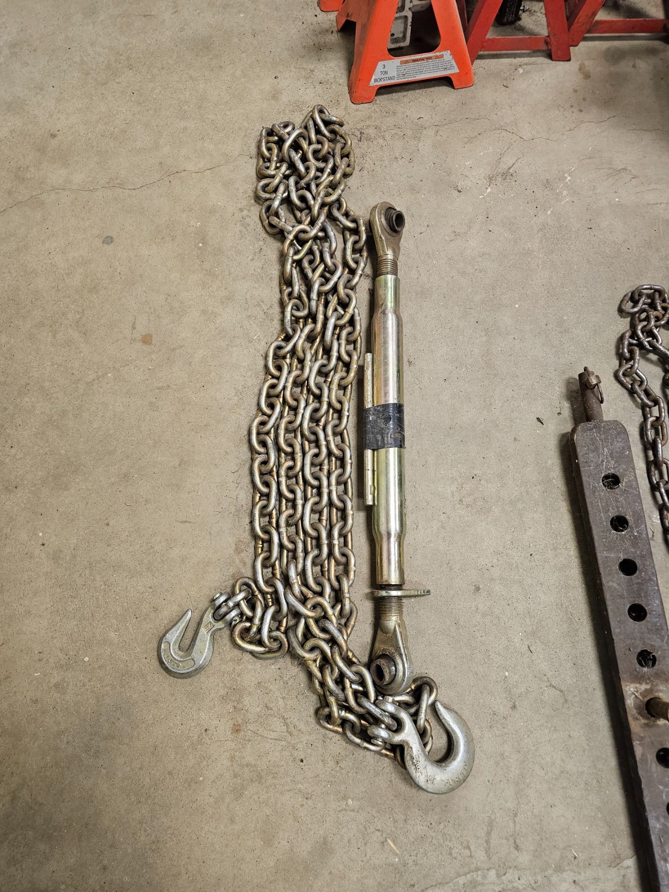 Misc. Tow Chains/Hooks/3 Point Hitch Attachment - Schmalz Auctions