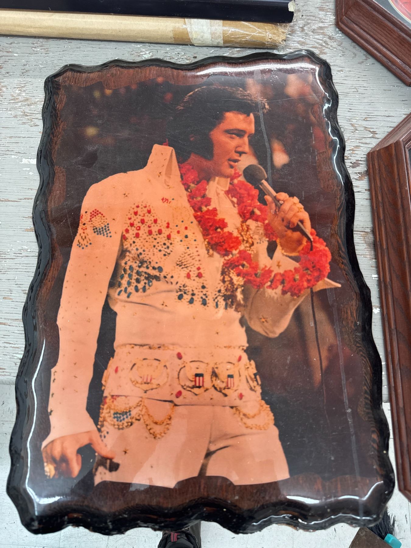 Elvis plates pictures and posters