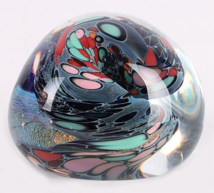 BEAUTIFUL ROLLIN KARG SIGNED ART GLASS PAPERWEIGHT