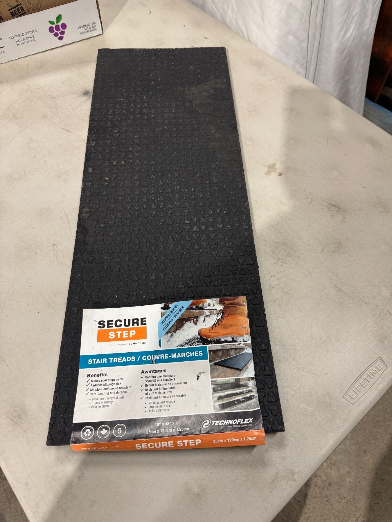 Secure step stair treads