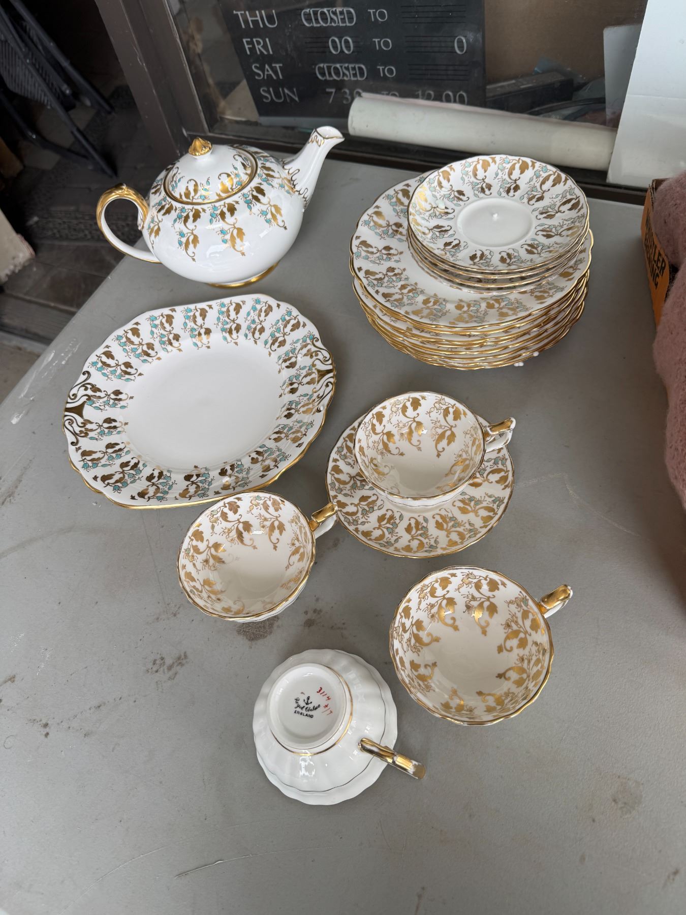 Royal Chelsea dishes