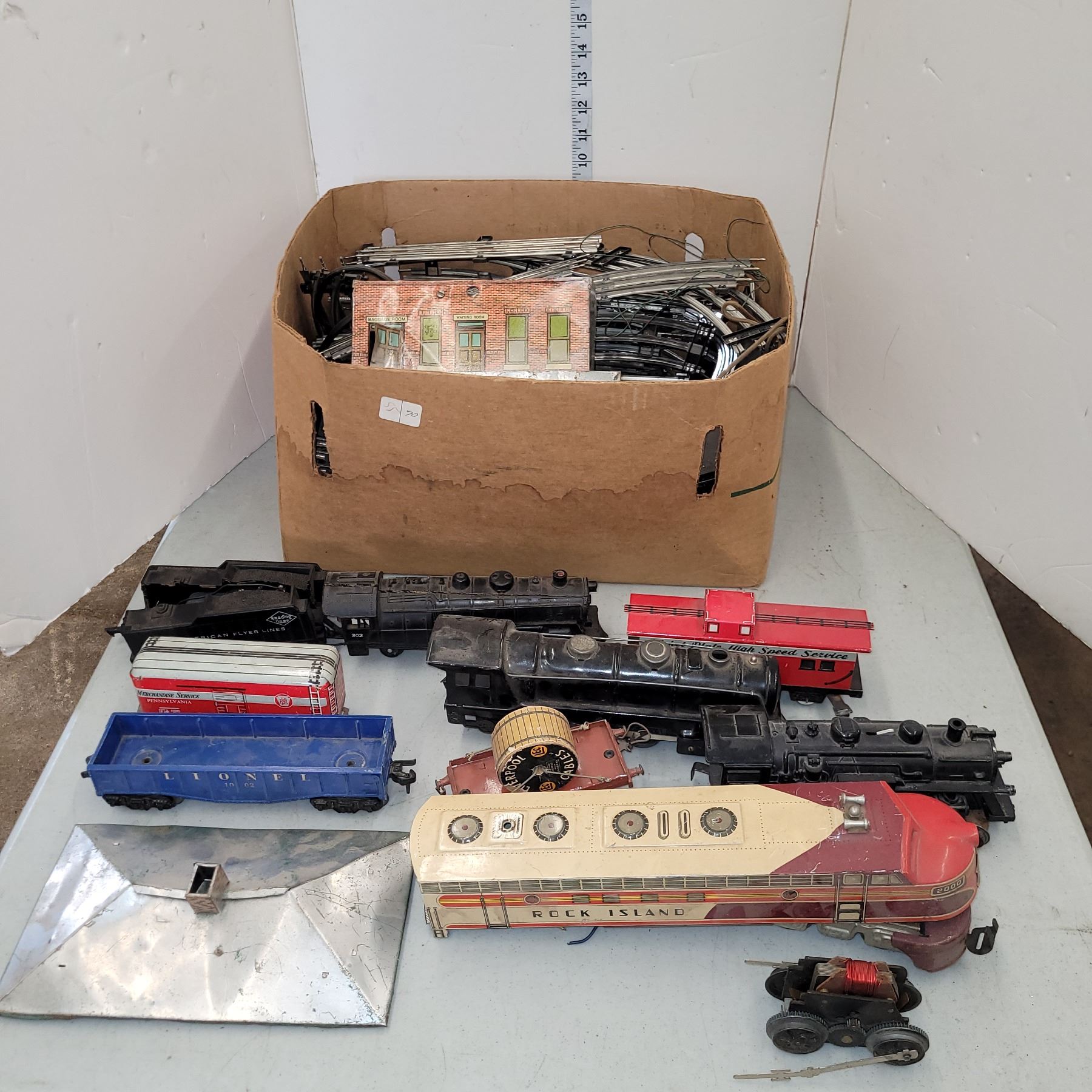Lot of 1950s Tin Metal Train Set Pieces - Cars, Track, Accessories