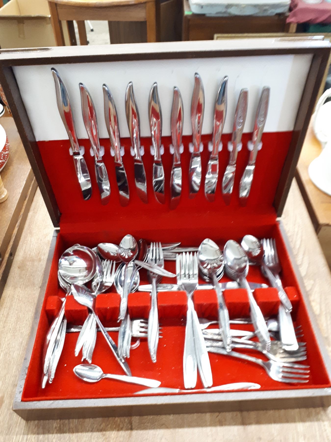 1960s Cultery Box with Silverware - Oneida Craft Deluxe Stainless Steel