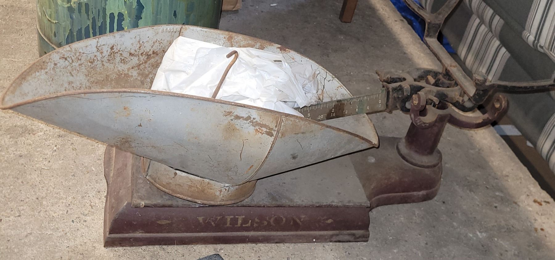 Vintage Wilson 40 lb Scale
