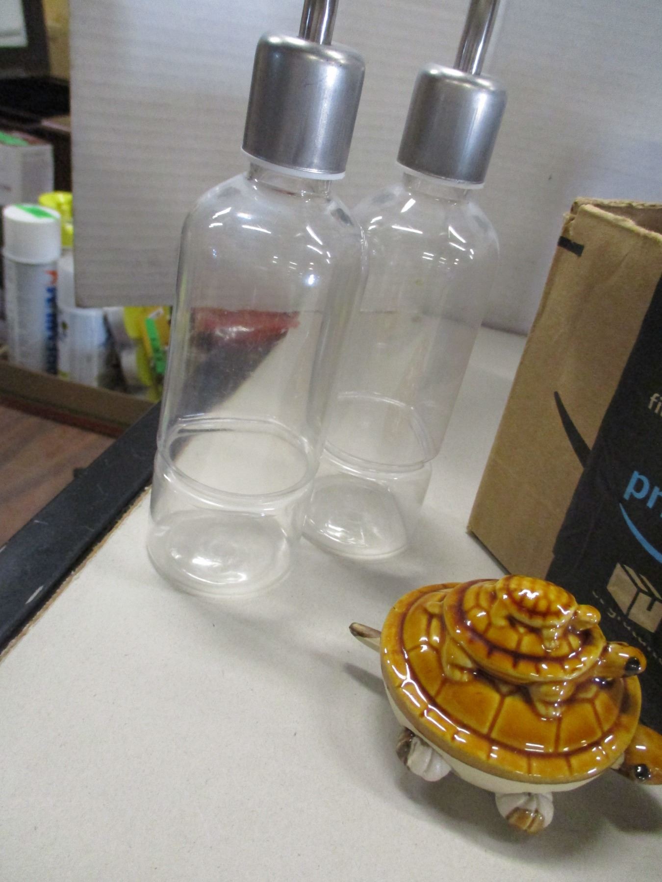 ESTATE: FLAT C/W SLICER, ETC