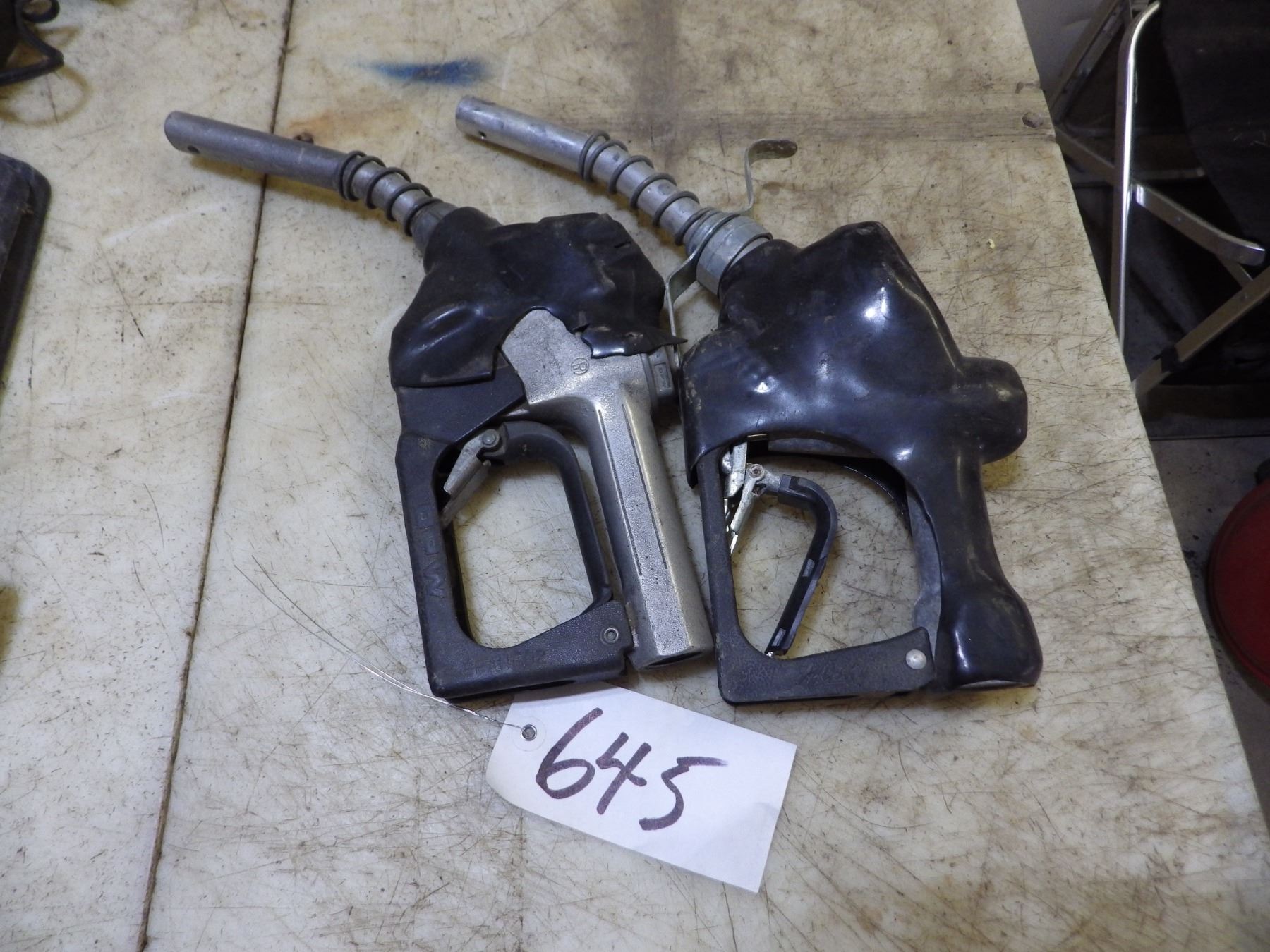 Gas nozzles.