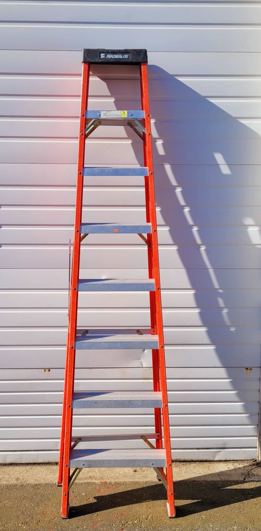 Featherlite Fiberglass 8 Ft. Ladder