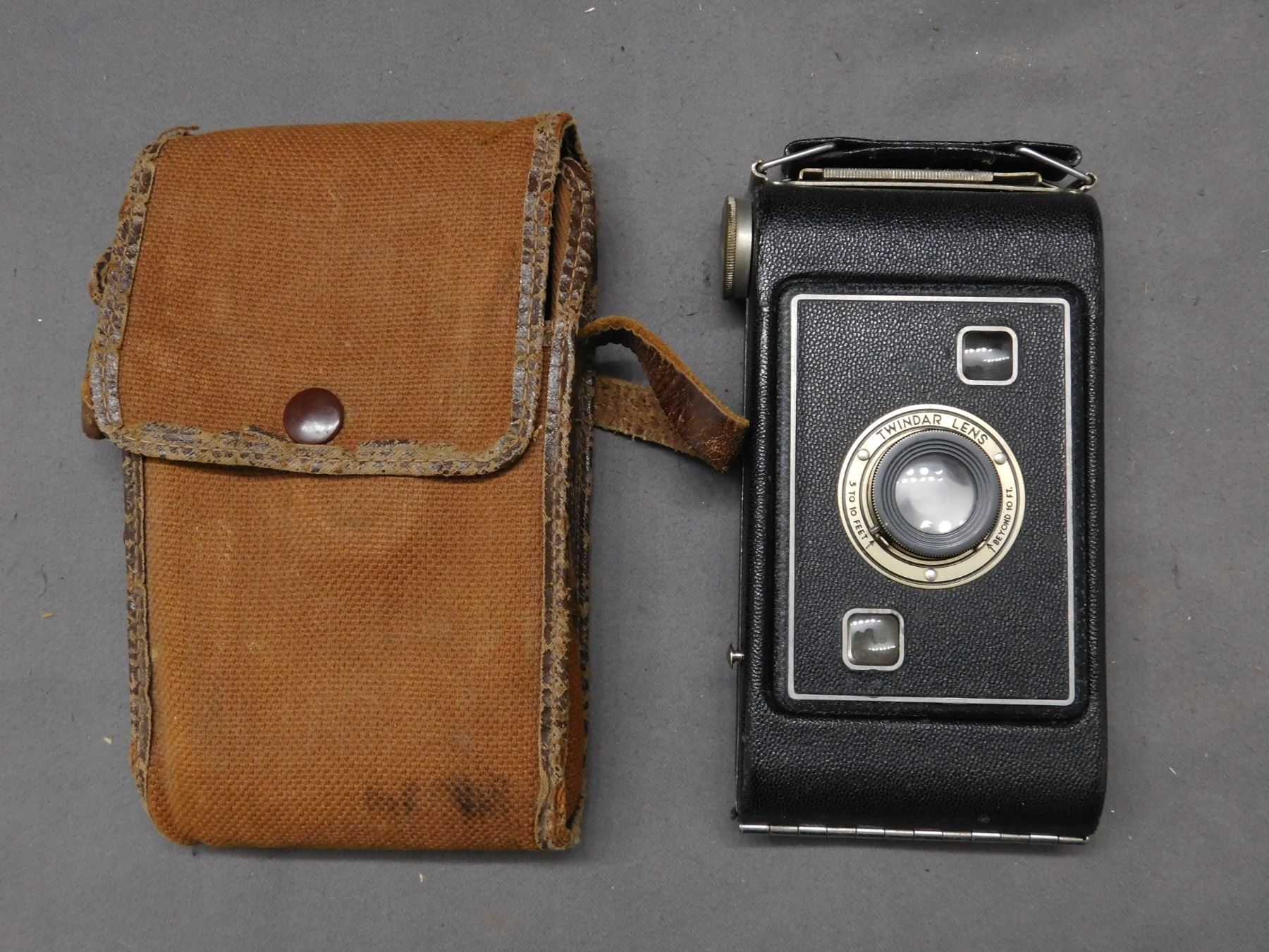 Vintage 1940s Jiffy Kodac Six-20 Series II Camera (folding) w Twindar ...