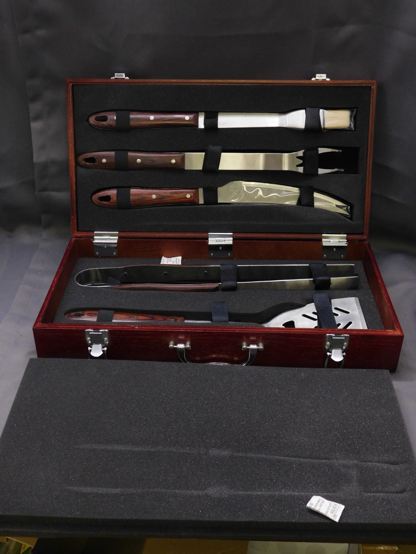 BBQ Tool Kit Set in Wooden Presentation Box *NEW