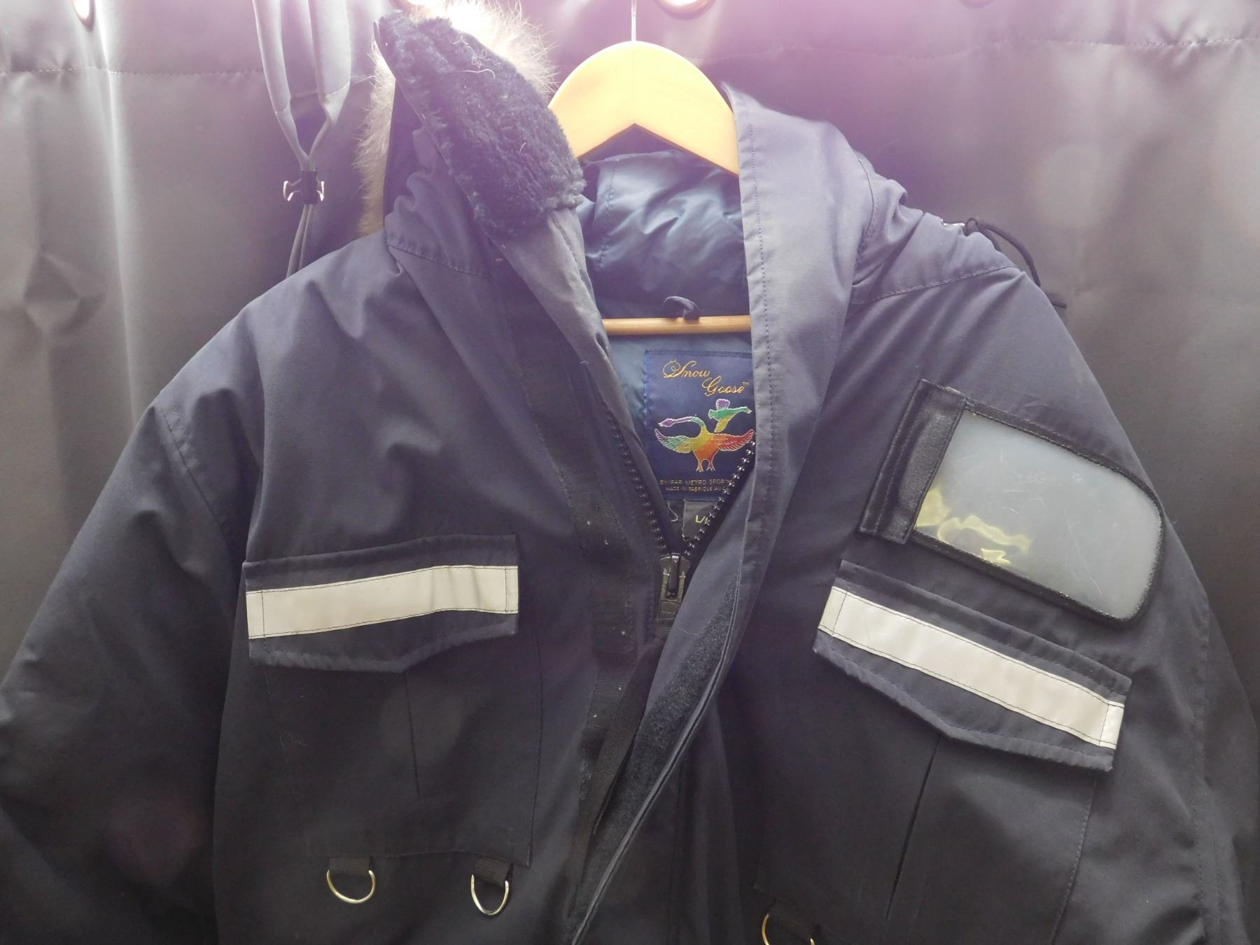 Snow Goose Heavy Duty Winter Jacket Size L Made in Canada Metro Sportswear