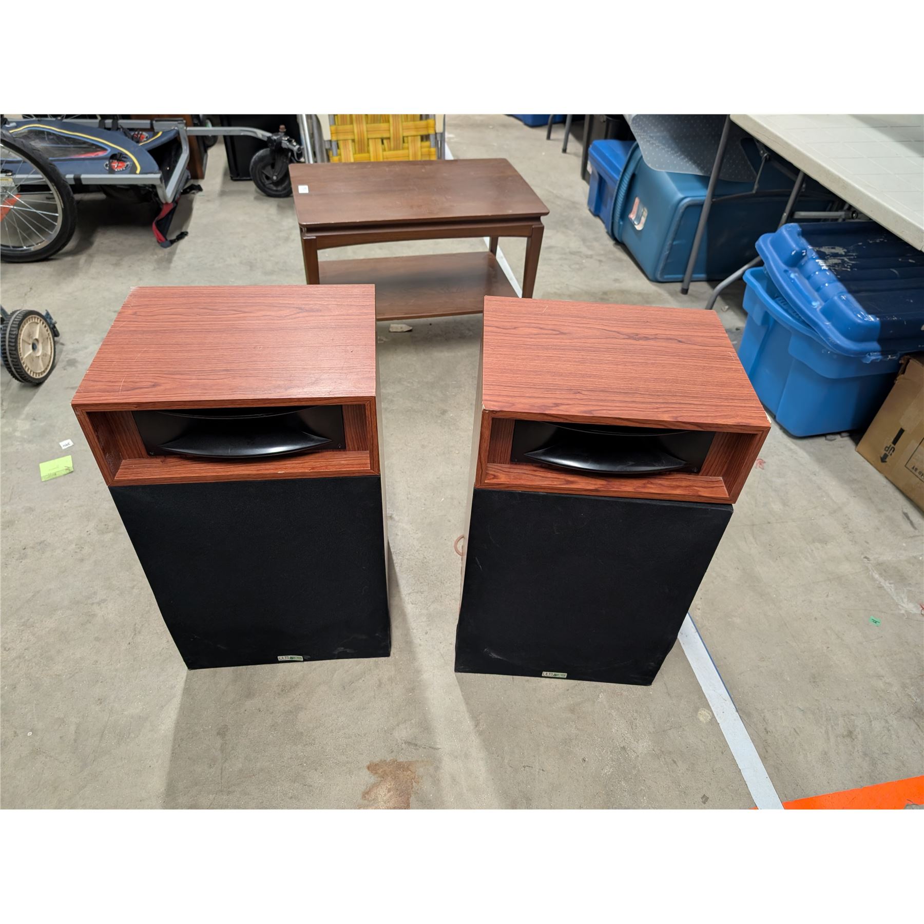 Ultra linear Speakers with Thump Bass Woofers