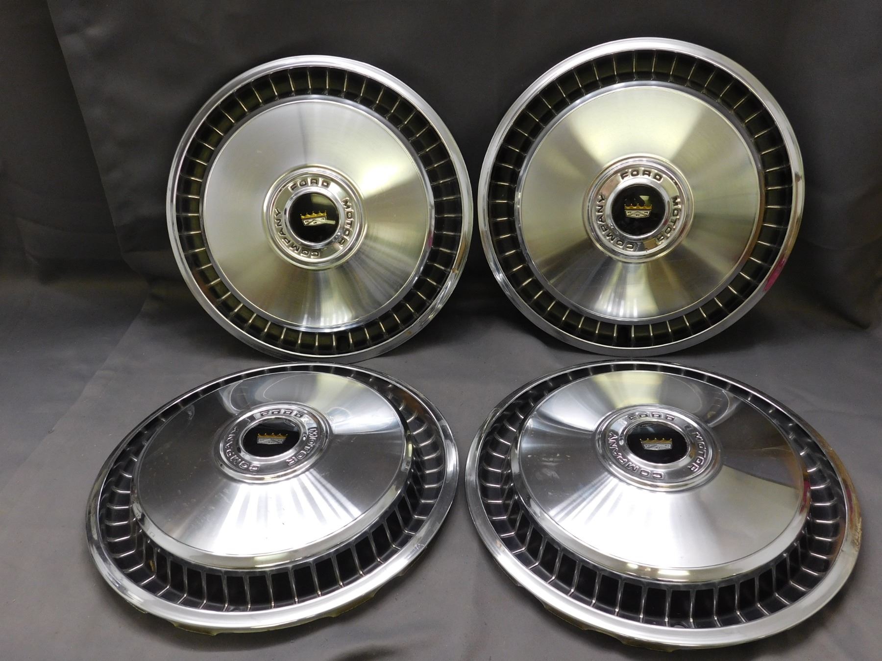 1970-77 Ford Hub Caps Truck, Van, Galaxie, etc