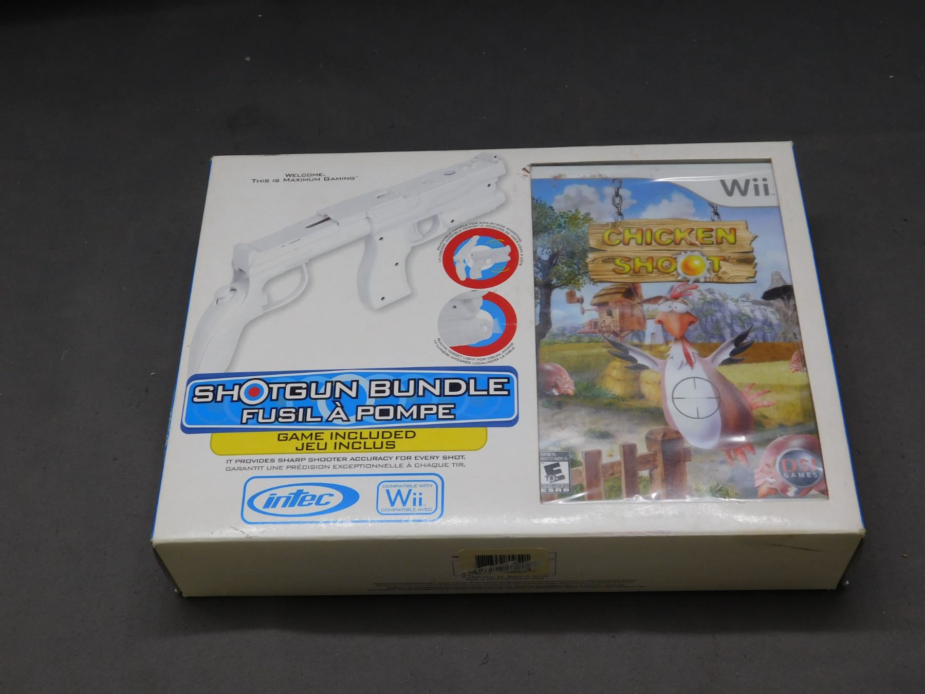 Nintendo Wii Chicken Shoot Shotgun Bundle intec NOS