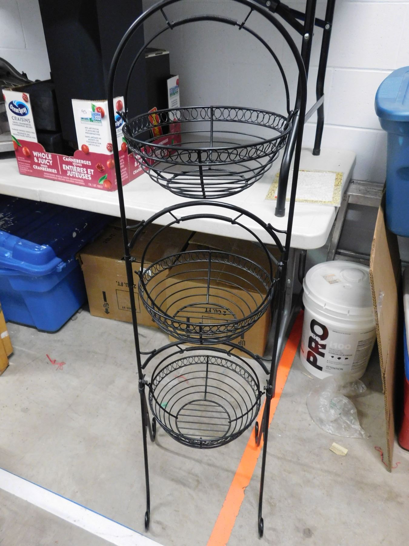 3-Tier Metal Wire Plant Stand Hanging Basket Stand