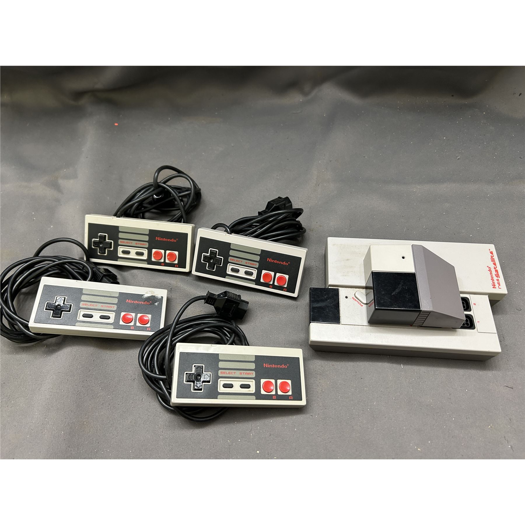 NES Satellite Wireless Controller Sensor and 4 NES Controllers