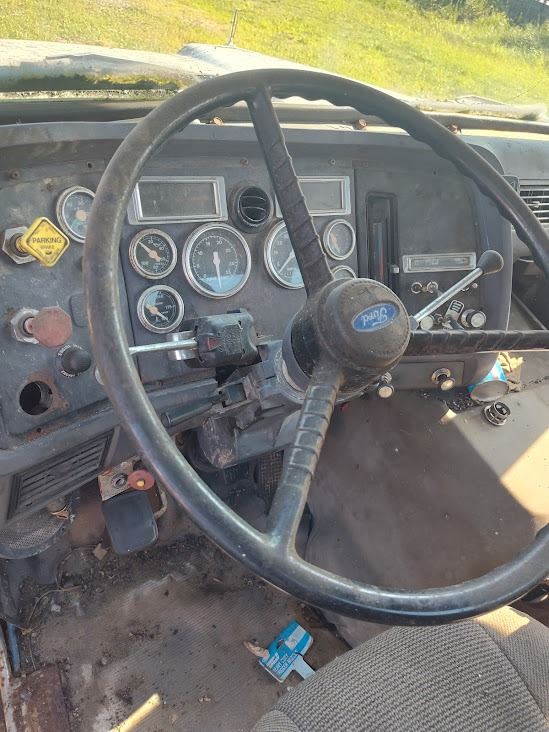 FORD 9000 1990 TILT BED TRUCK