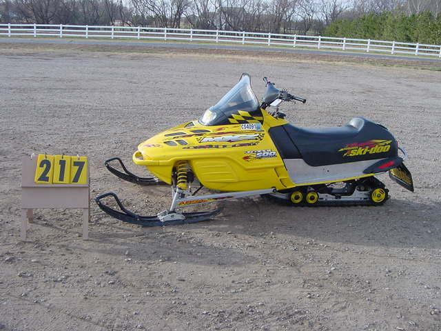 2001 Ski Doo MXZ 500