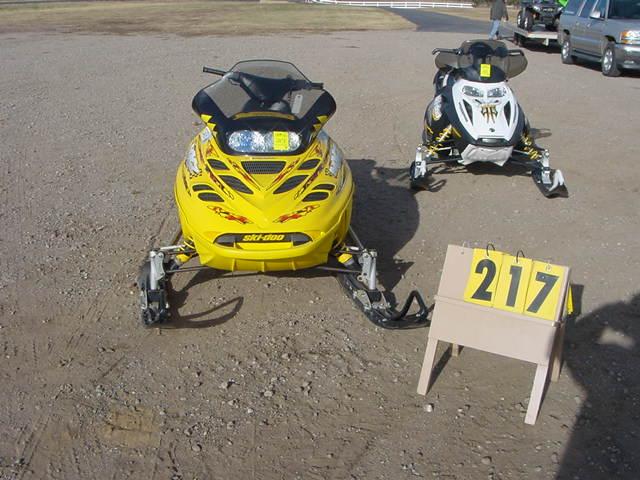 2001 Ski Doo MXZ 500