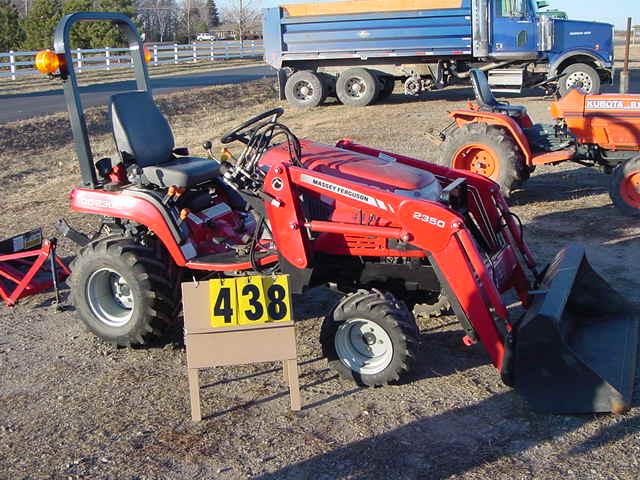Massey Ferguson 2350