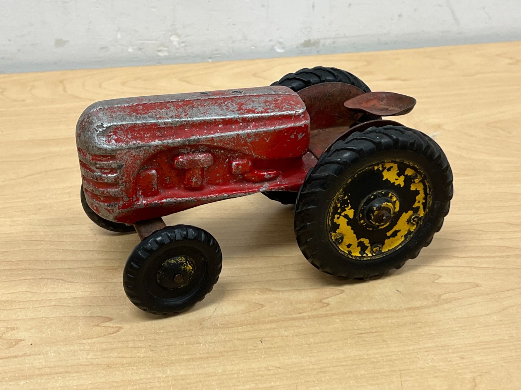 Vintage Metal Tractor - about 8"