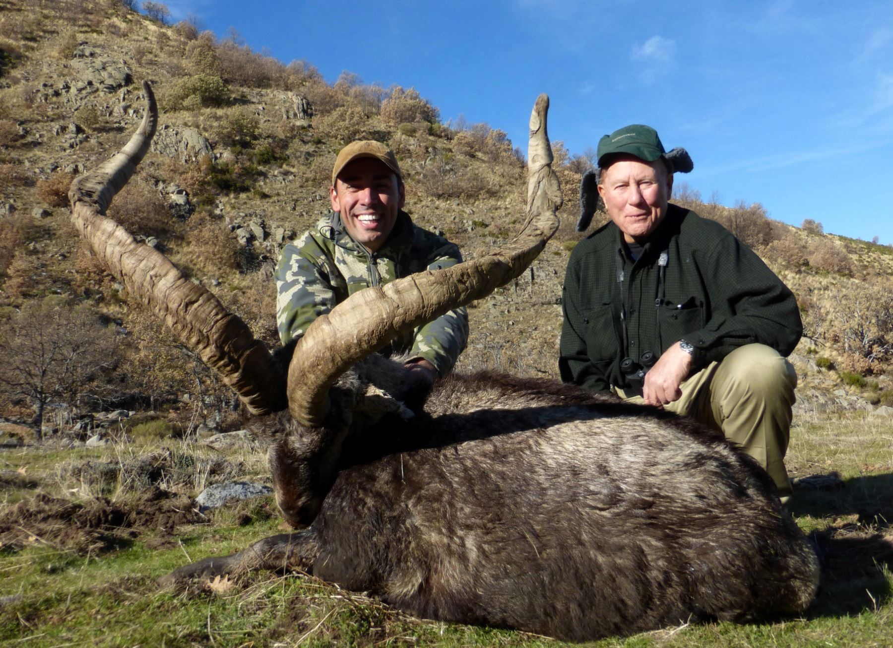 TROPHY HUNTING SPAIN: European Roe Deer Hunt for Two Couples in ...