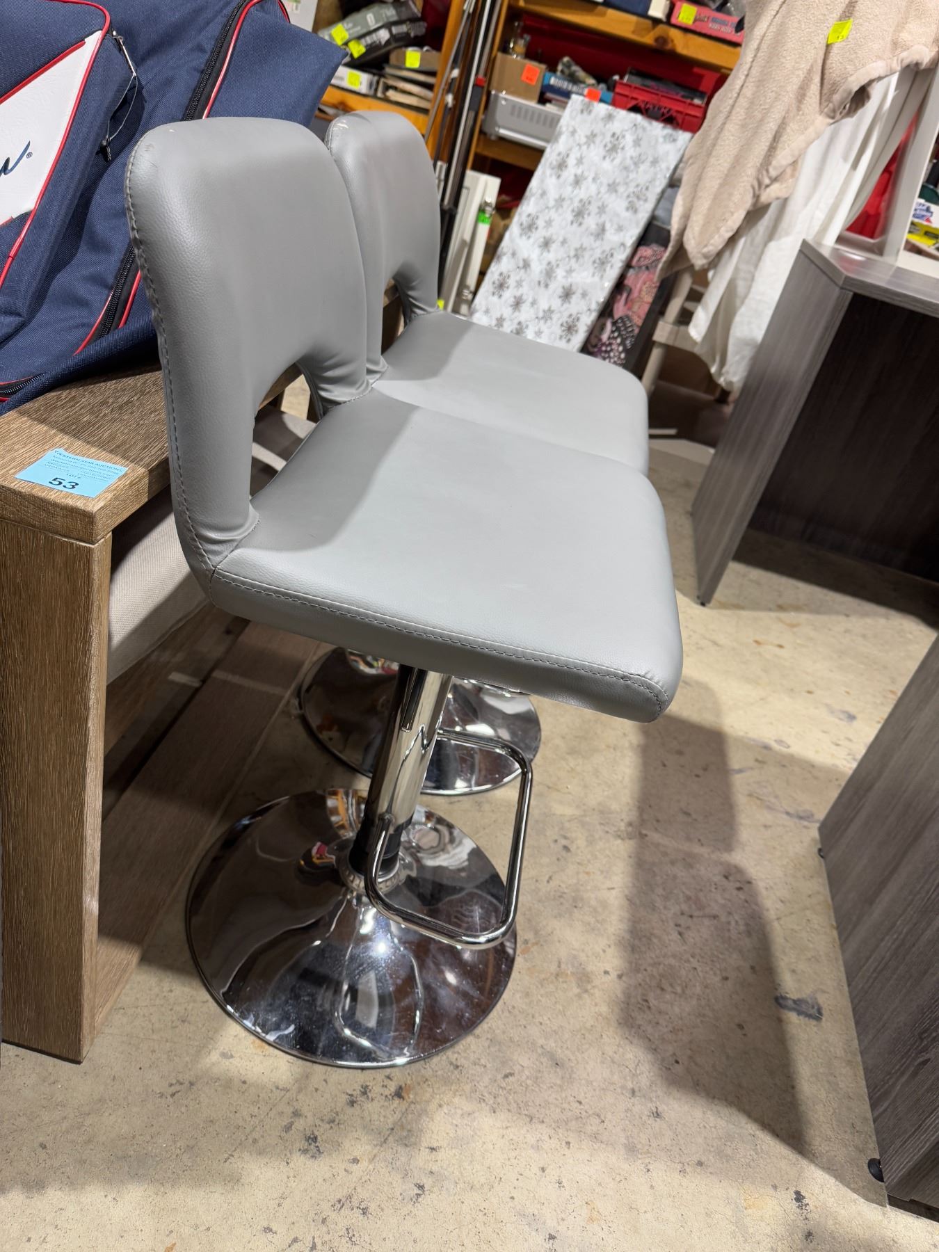 2 height adjustable stools