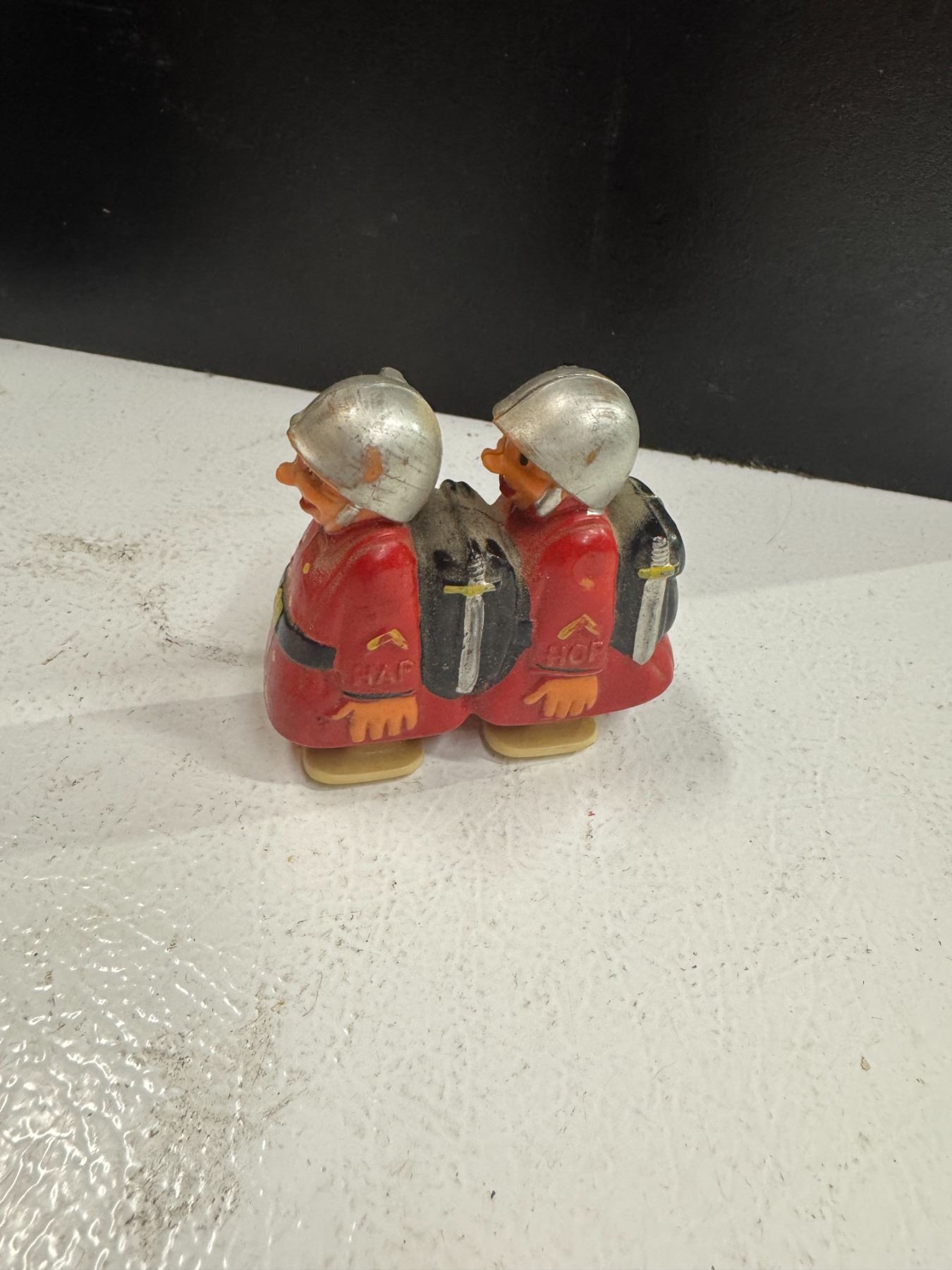 Vintage MARX Hap Hop Ramp Walker Soldiers Walking Army Plastic Red