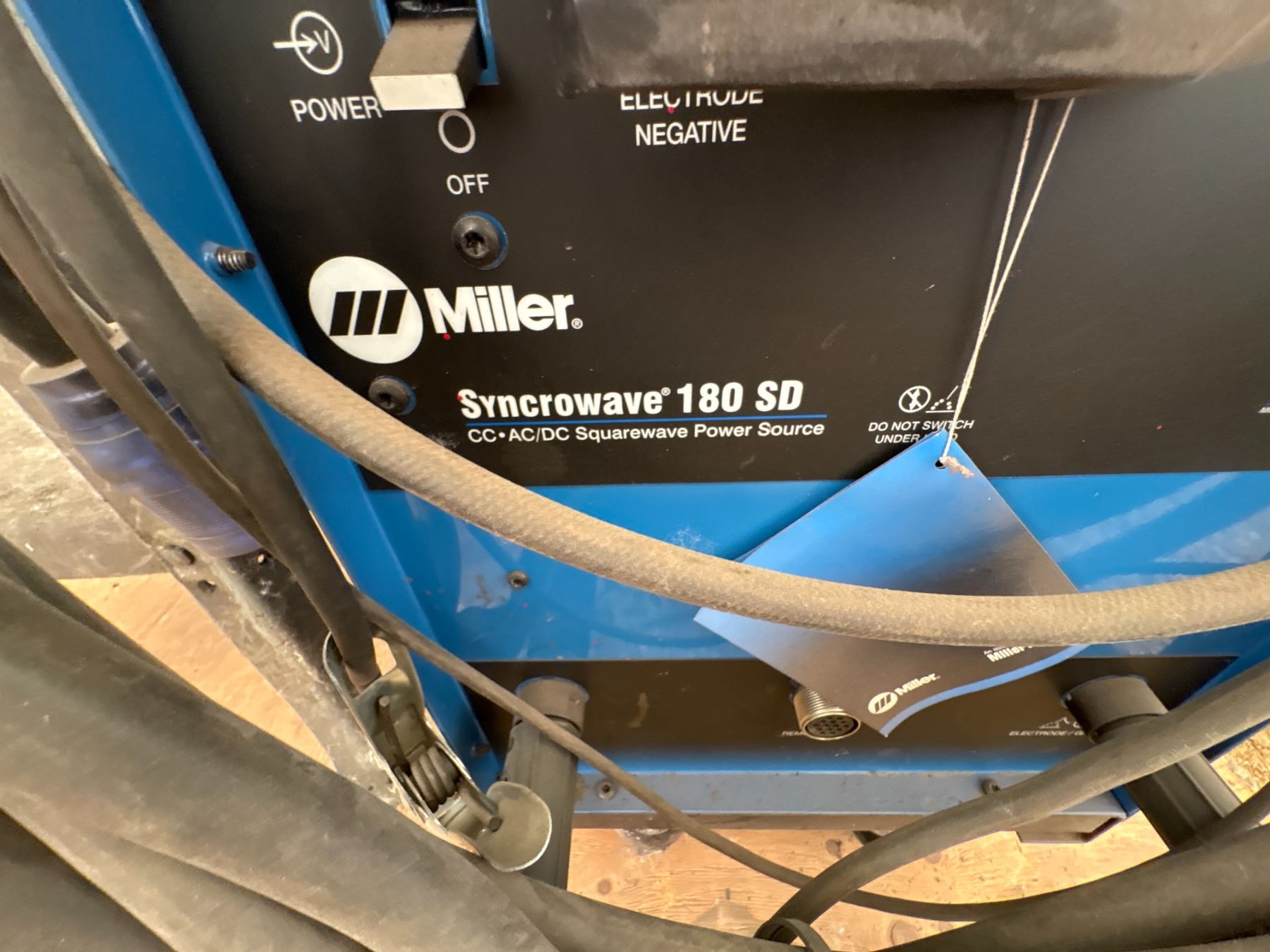 As New 180 amp Miller Syncrowave, Tig & Electric Arc 220V welder