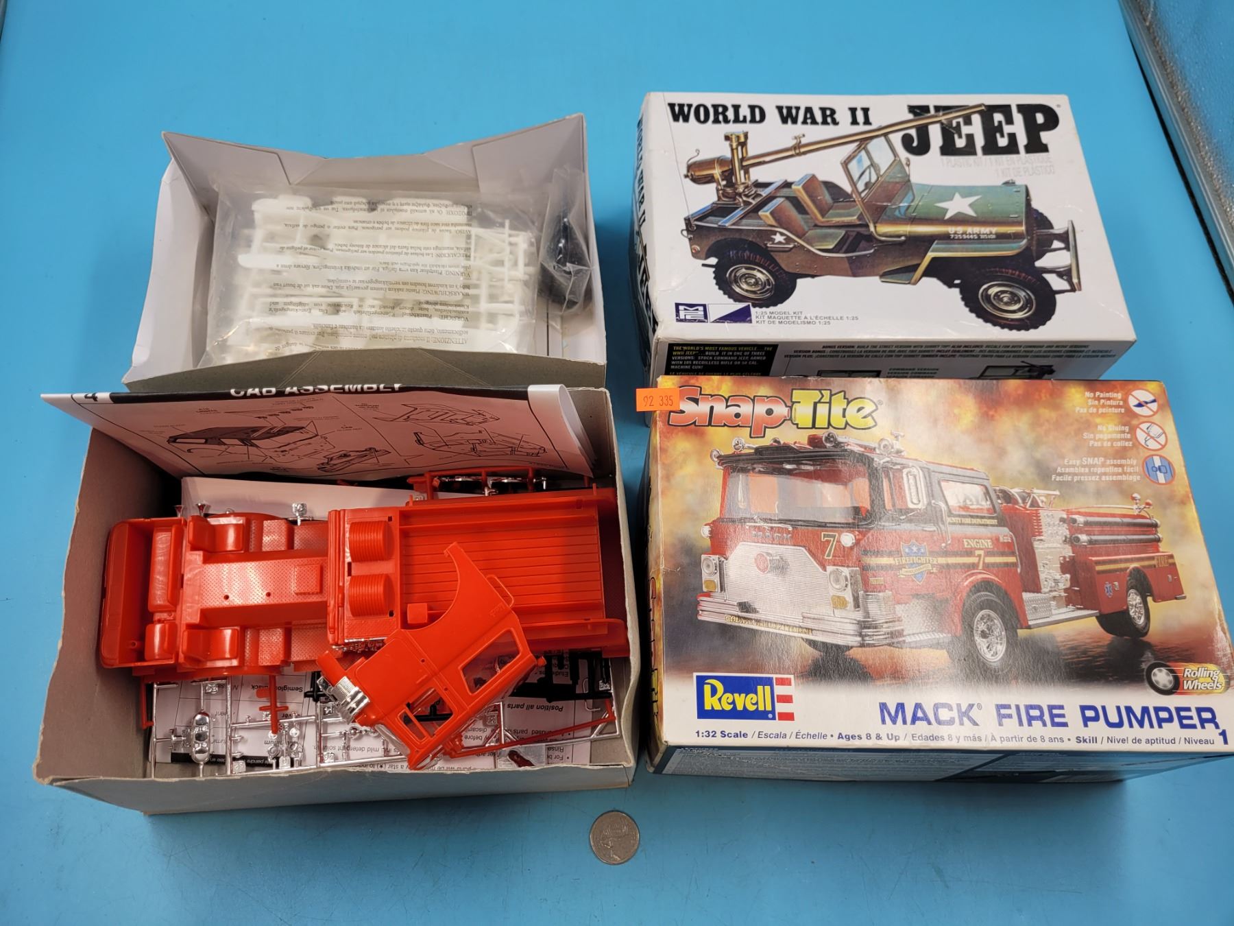 Unbuilt WWII Jeep 1:25 Model Kit & Mack Fire Pumper 1:32 Model Kit