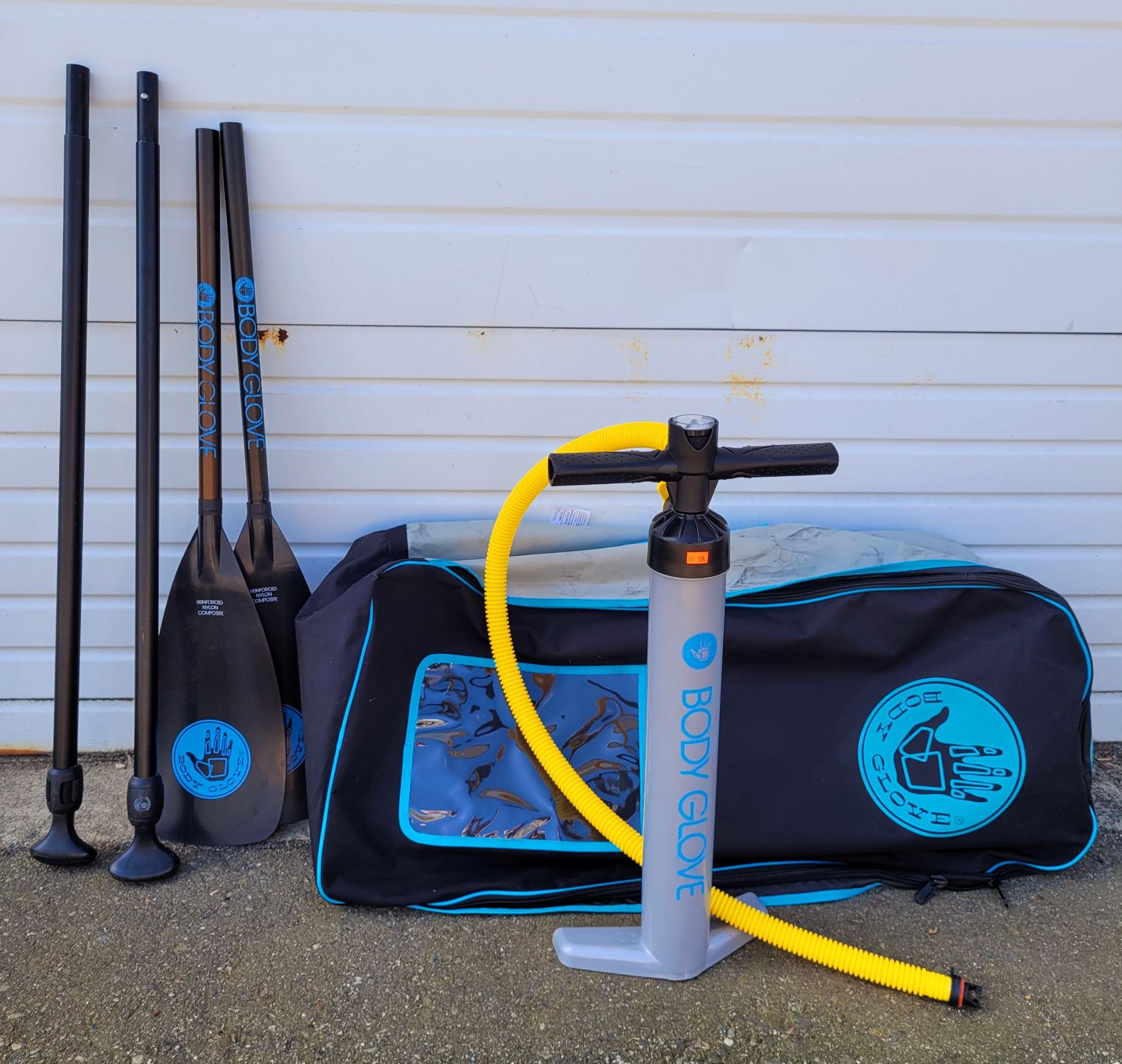 Body Glove Air Pump, Bag & Paddles