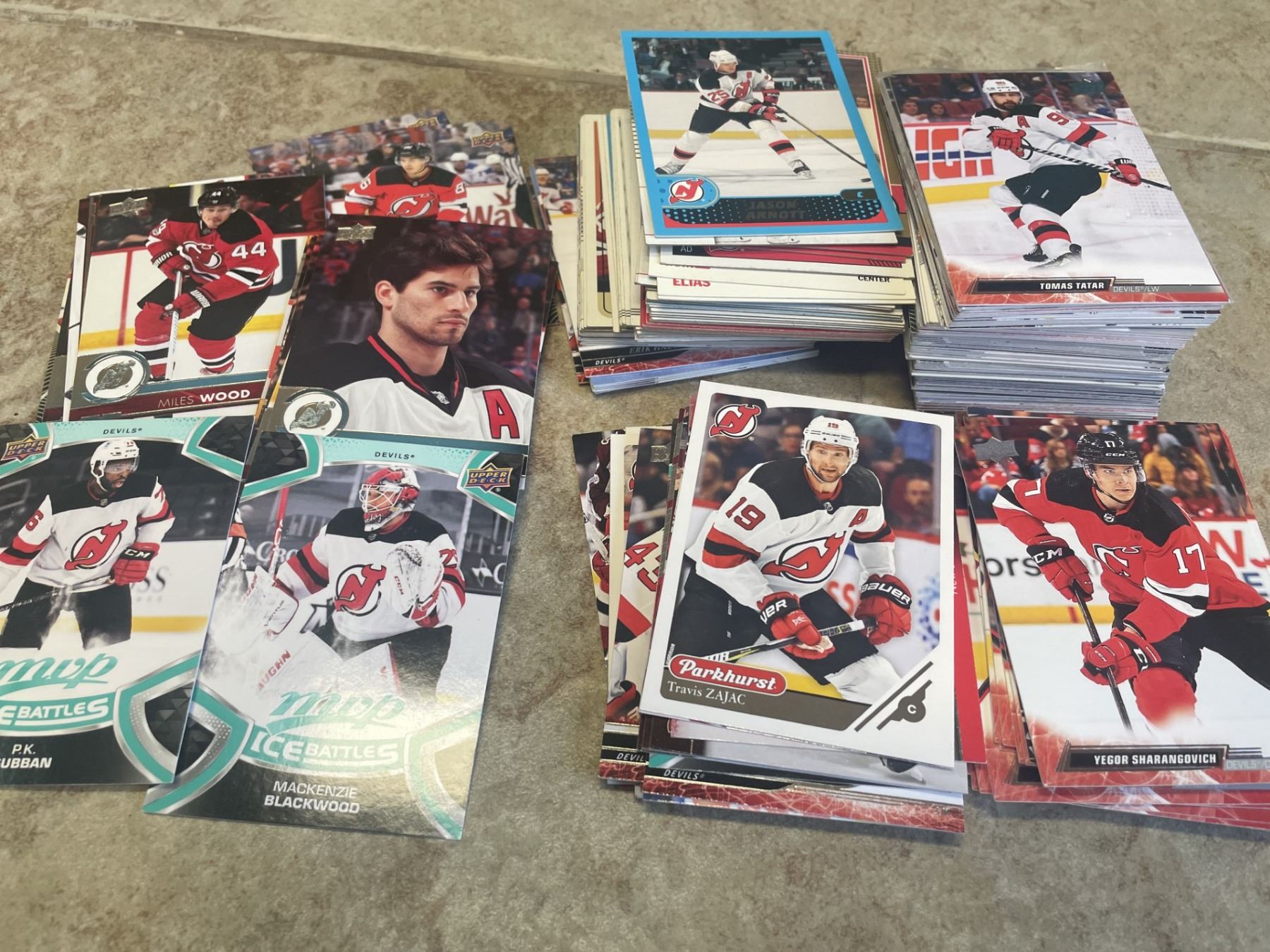 New Jersey Devils Hockey Cards As Shown