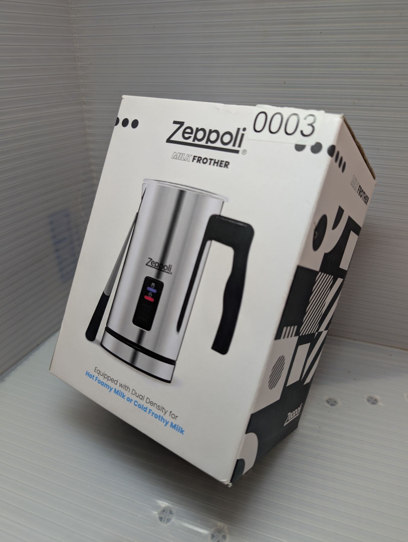 New Zeppoli milk frother (new in box)
